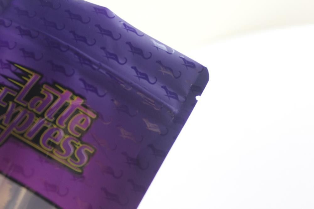 custom printed stand up aluminum foil laminated mylar zip lock bag for weed