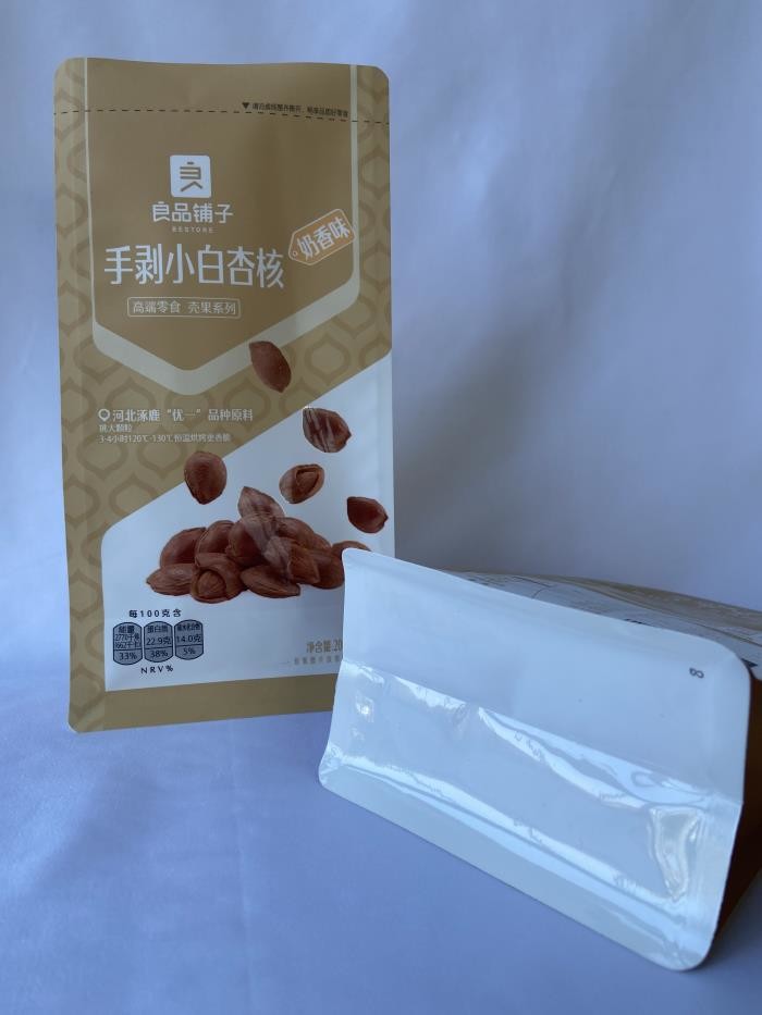 Quad Bottom Food Packaging Pouches Disposable Stand Up Plastic Bags